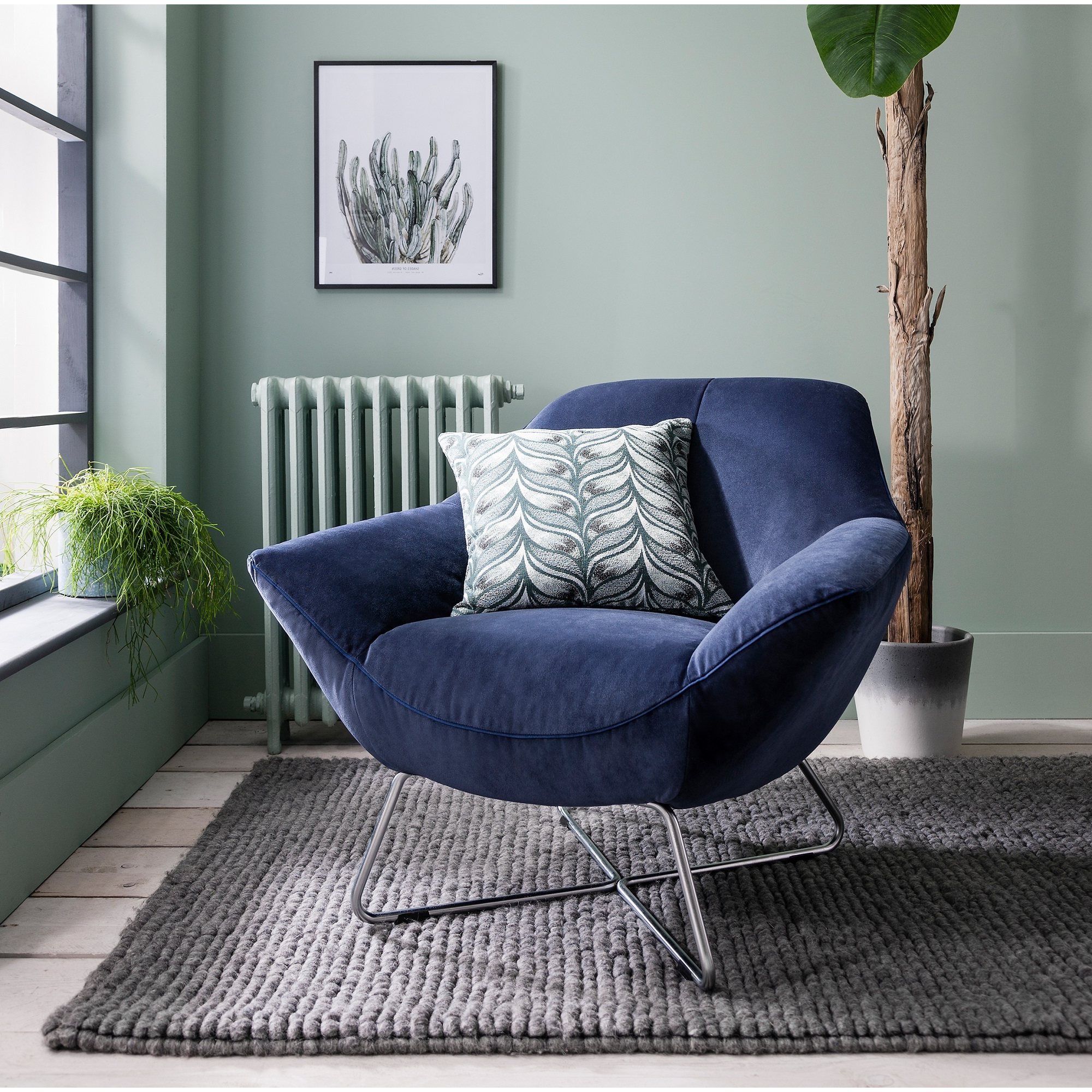 ROM Rico Queen Chair - Queenstreet Carpets & Furnishings